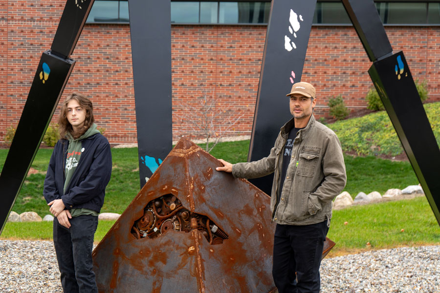 Forged in Metal: Mentorship Between Sculptor and Art Student | The ...