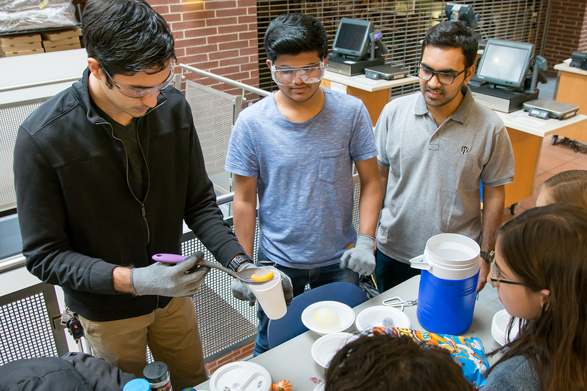 Polymer College hosts Science Day | The University Akron News | Ohio